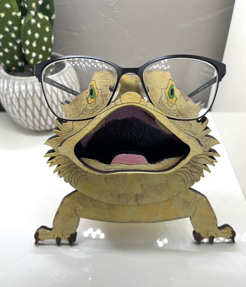 Bearded Dragon Eyeglass Holder Hand Painted, Bearded Dragon Glasses ...