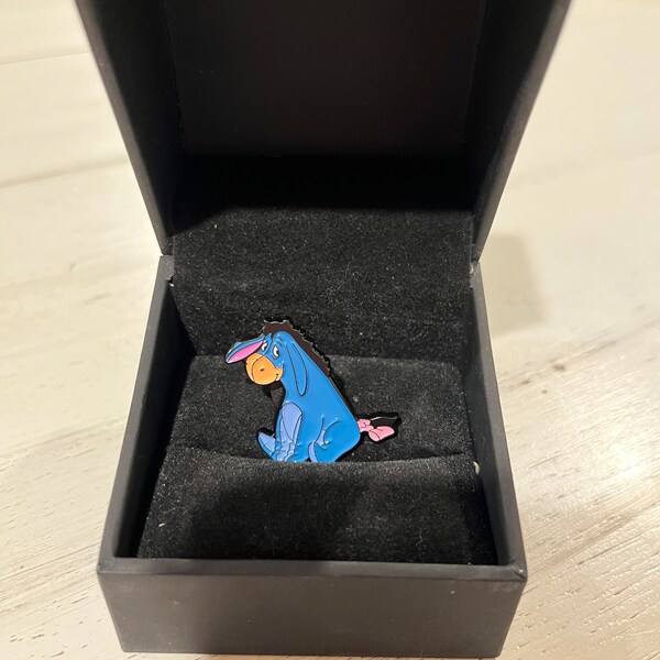 Pooh Pin - Etsy