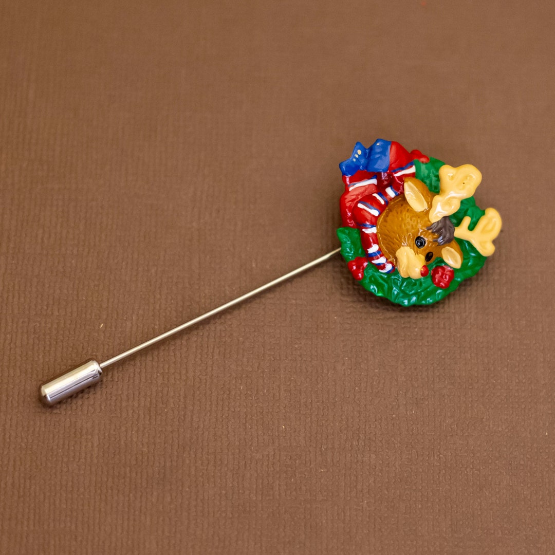 Vintage Rudolph the Red Nosed Reindeer Christmas Wreath Stick Pin - U23 ...