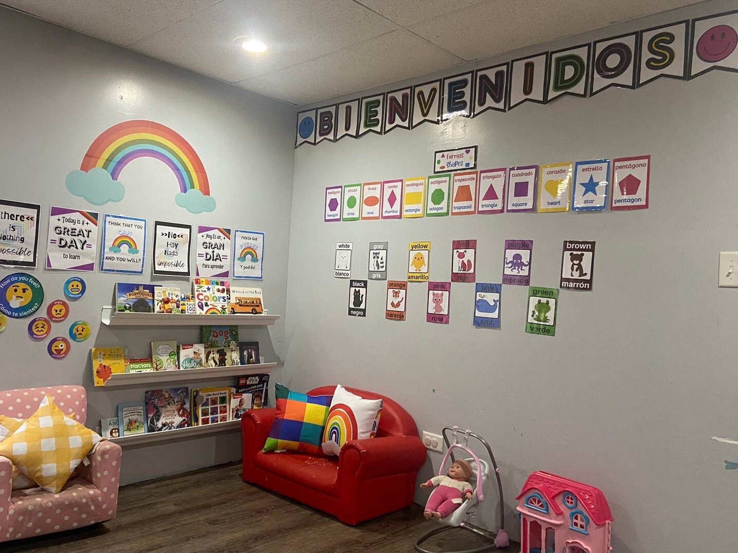 Bilingual Shapes Posters for Classroom, Dual Language, Daycare Decor - Etsy