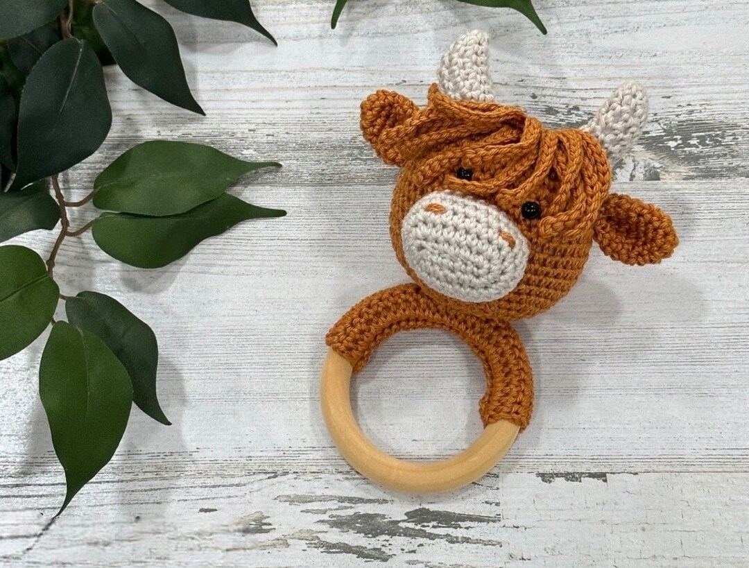 Highland Cow Rattle, Baby Photo Prop, Baby Announcement - Etsy