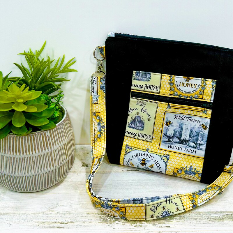 Bee Purse - Etsy