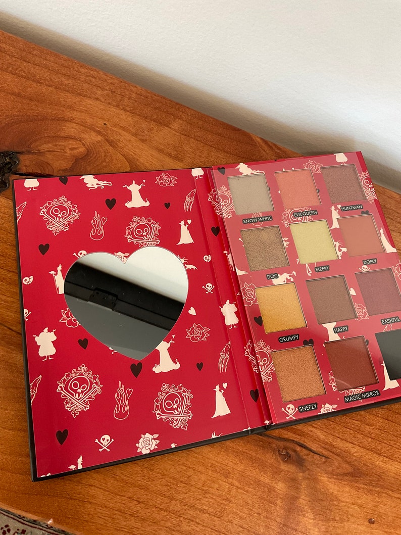 Disney Villains Evil Queen Eyeshadow Palette - Etsy