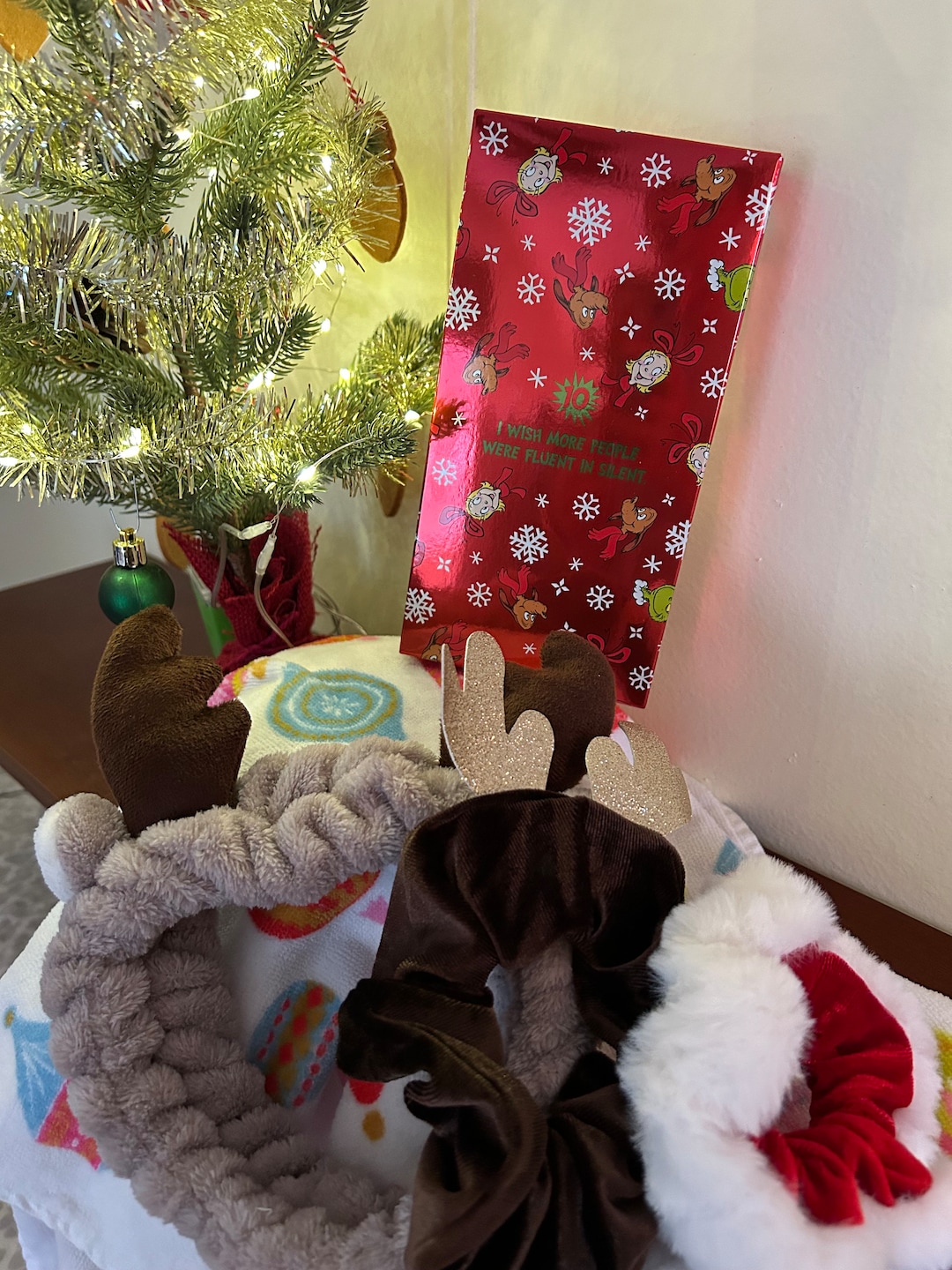 The Grinch Revolution Makeup Headband and Scrunchies - Etsy