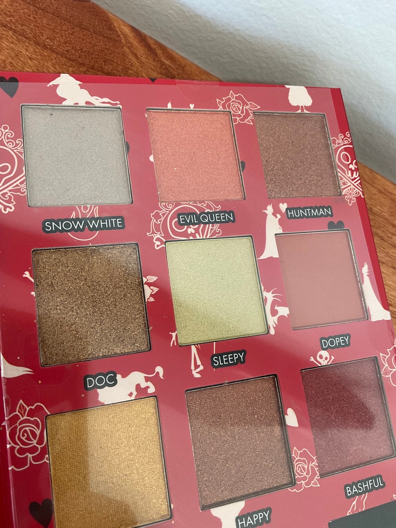 Disney Villains Evil Queen Eyeshadow Palette - Etsy