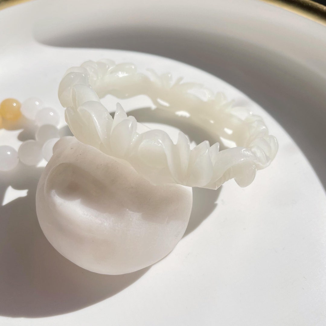 60.5mm Hand-sculpted Natural Quartzite Jade Bangle, Yulan Magnolia ...