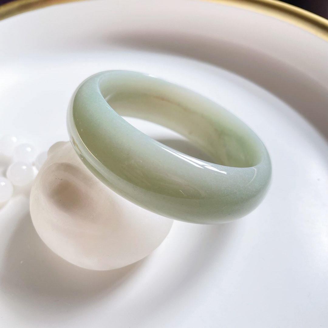 60.8mm Natural Green Quartzite Jade Bangle (shetai Jade/shetaicui/佘太翠 ...