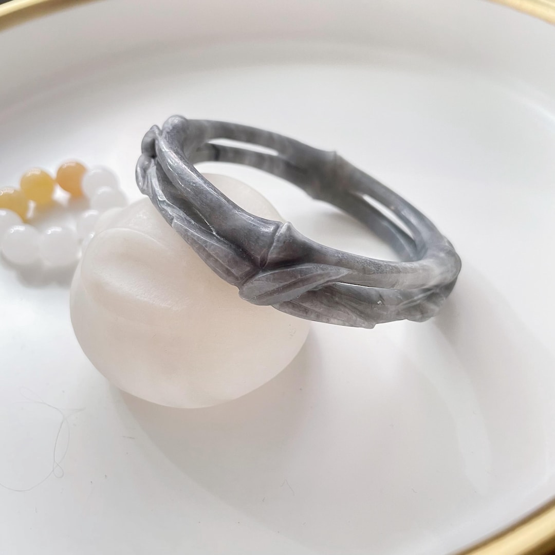 57.5mm Hand-sculpted Natural Quartzite Jade Bangle (shetai Jade ...