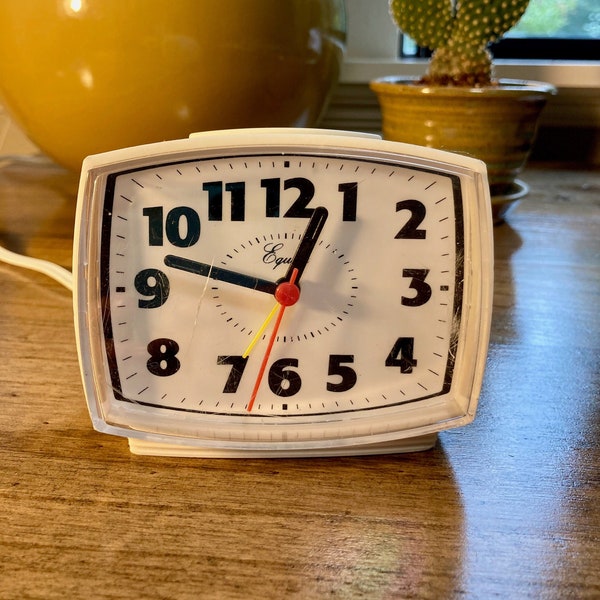 80s Alarm Clock - Etsy