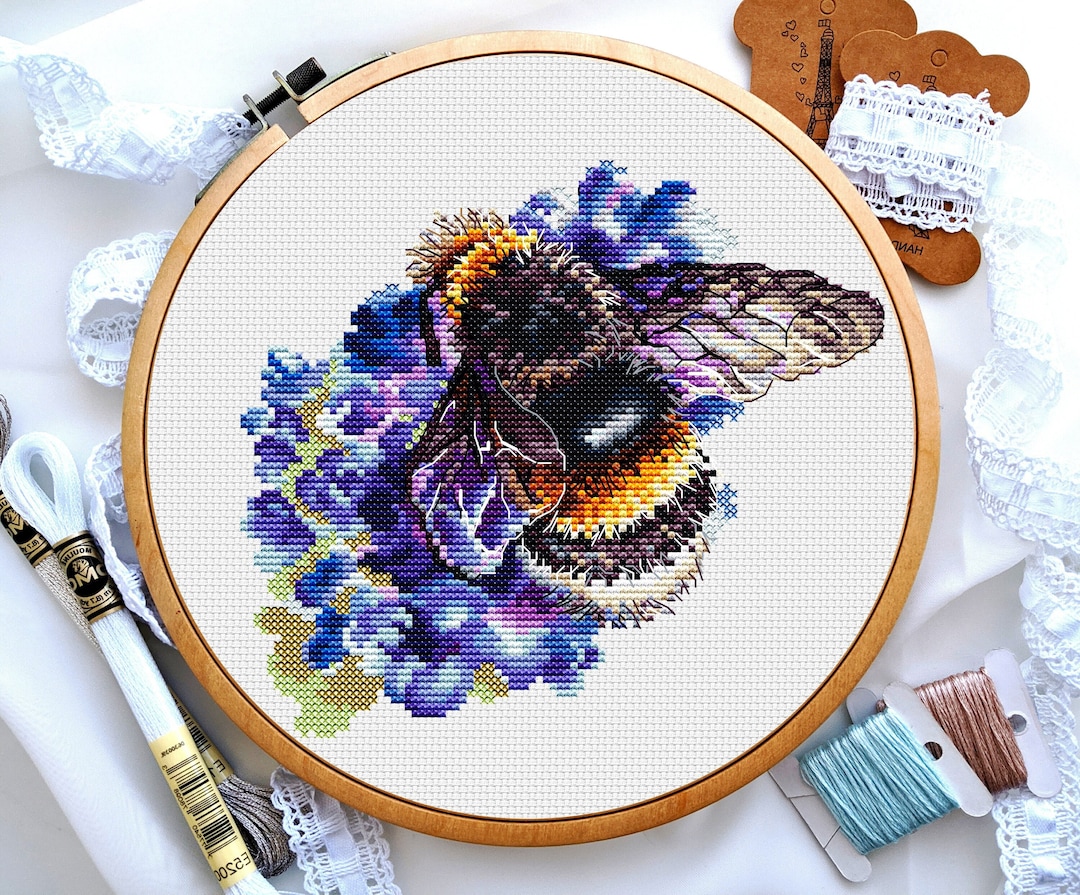 Bee Cross Stitch Pattern Hydrangea Flowers PDF Instant Download Modern ...