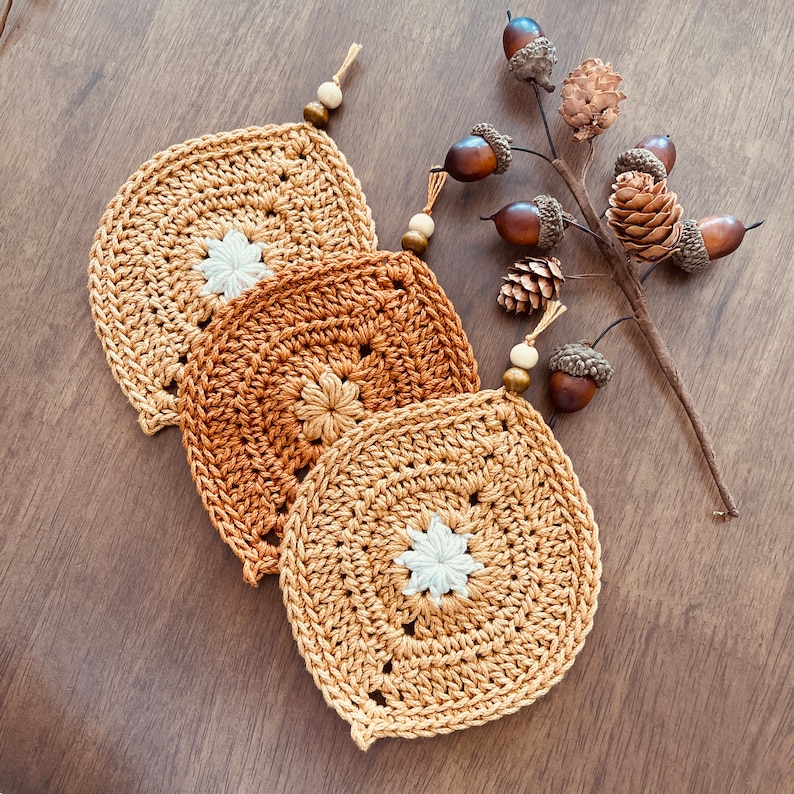 CROCHET PATTERN: Autumn Chestnut Leaves Crochet Coaster - Etsy