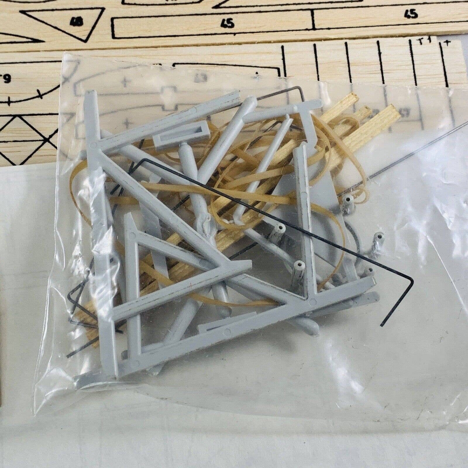 MODELA Sperry M-1 Messenger CO2 Engine Motor Balsa Flying Model ...