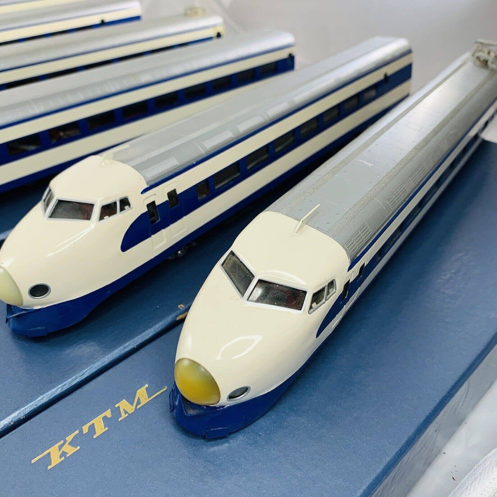 KTM Katsumi Mokeiten SHINKANSEN HO Scale Locomotive and Passenger Car ...