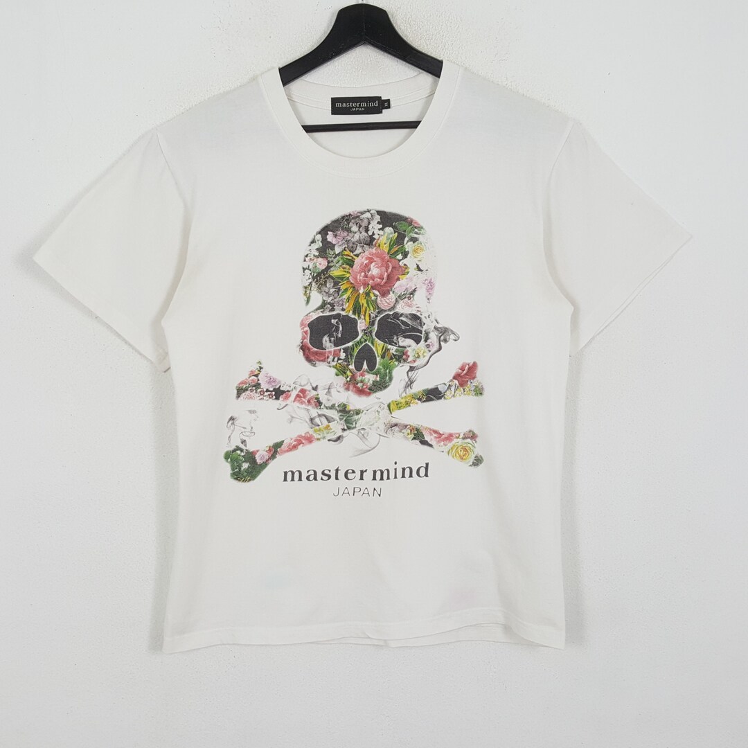 MASTERMIND JAPAN Skulls Design Flowers Style Tshirt - Etsy