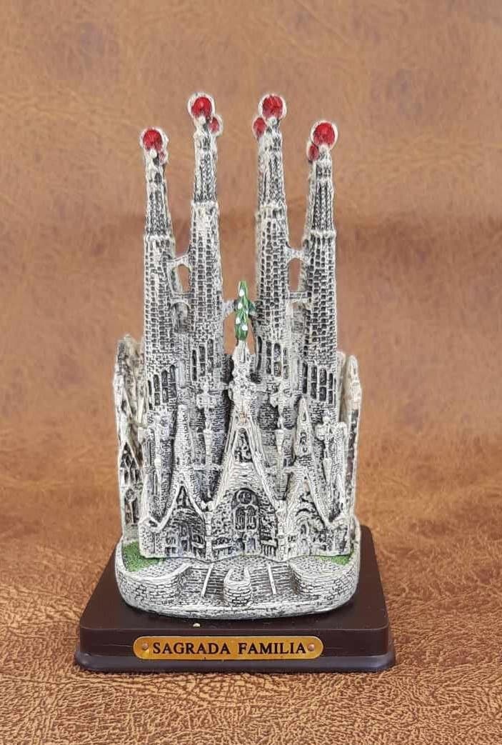 4 3D Model of Sagrada Familia Cathedral. A Model of Gaudi's Cathedral ...