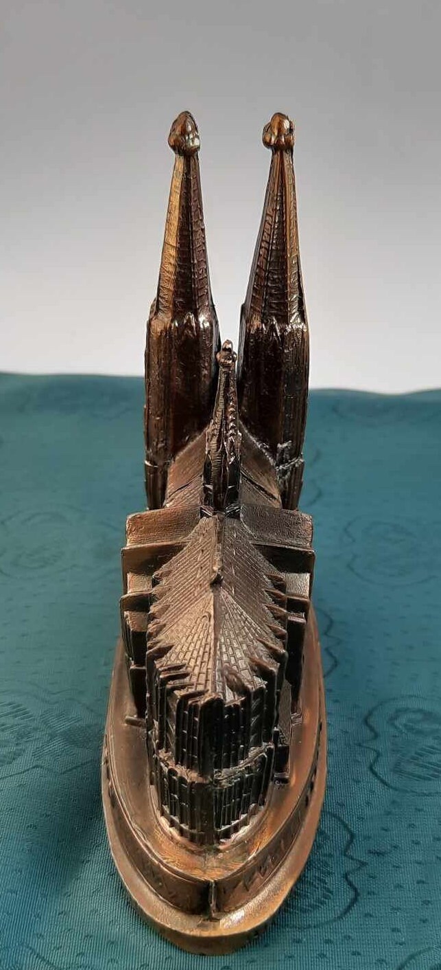 3D Model of Cologne Cathedral. Model of a Medieval Cathedral. Souvenir ...