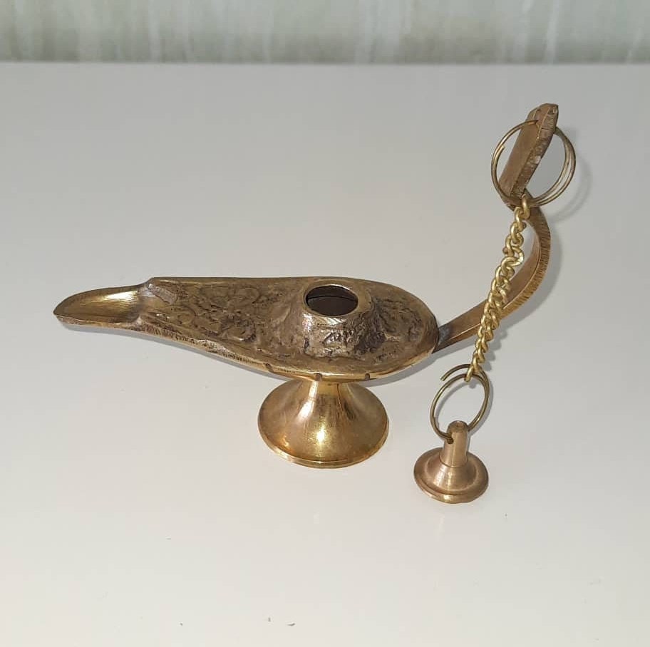 Vintage Aladdin's Magic Lamp. Arab Brass Lamp. Collectible Figurine ...