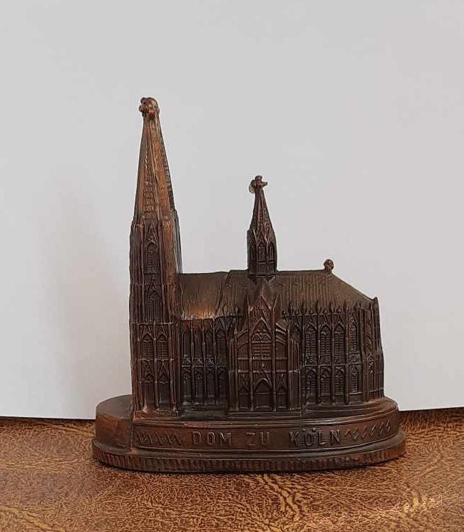 3D Model of Cologne Cathedral. Model of a Medieval Cathedral. Souvenir ...