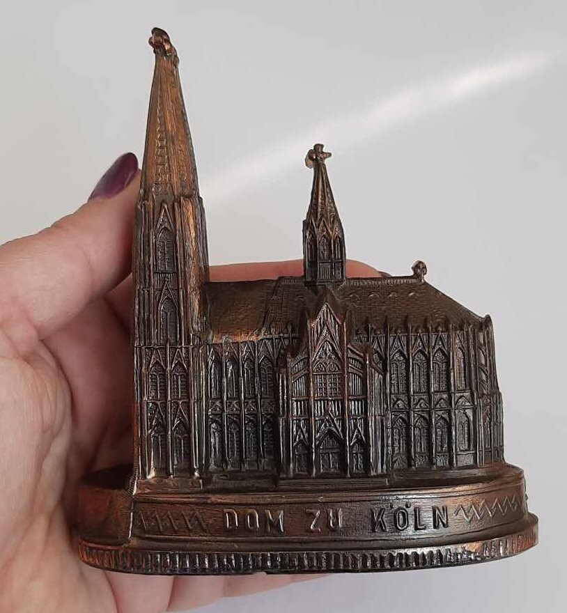 3D Model of Cologne Cathedral. Model of a Medieval Cathedral. Souvenir ...