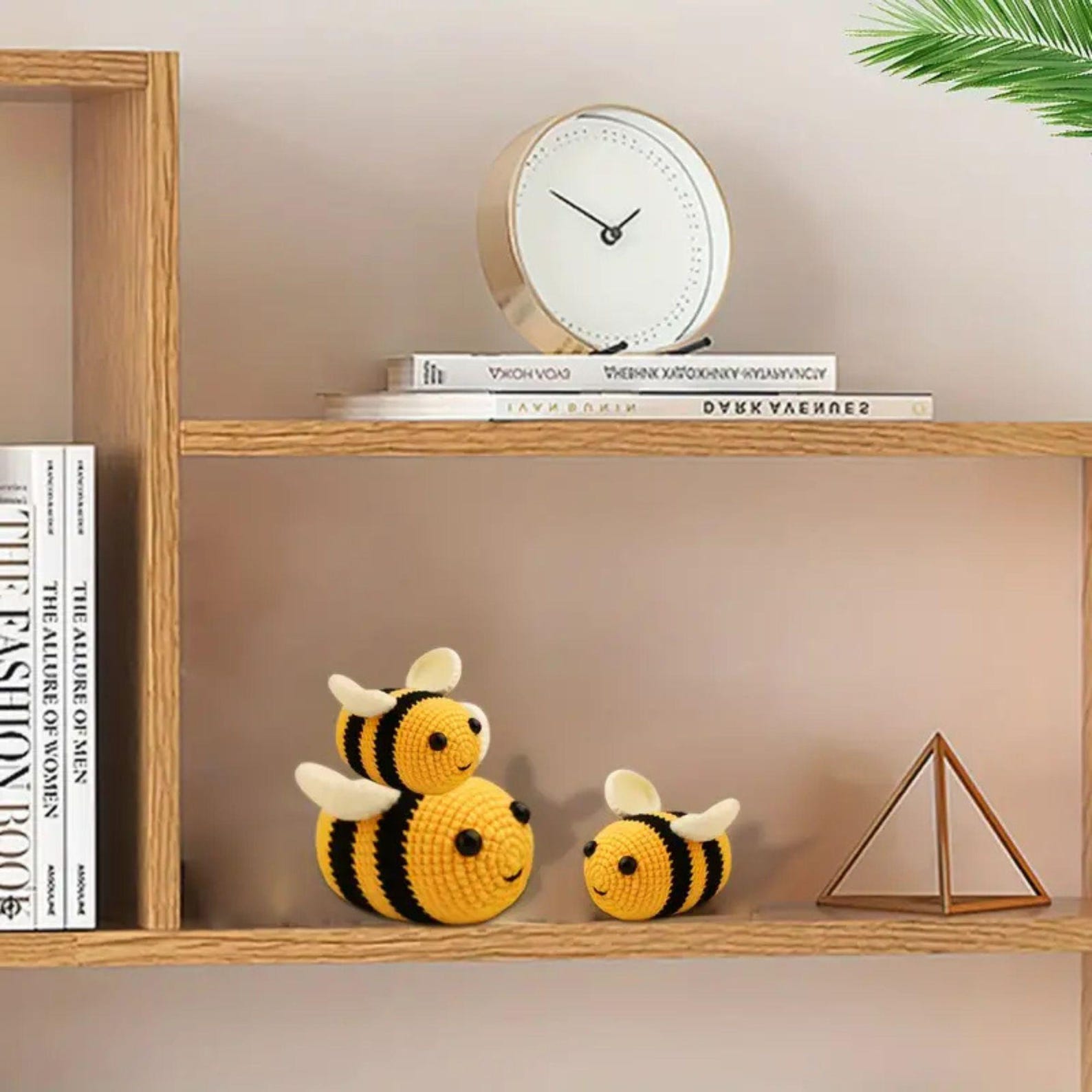 Cute Bee Crochet Kit, Crochet Starter Kit for Beginners and Adults With ...