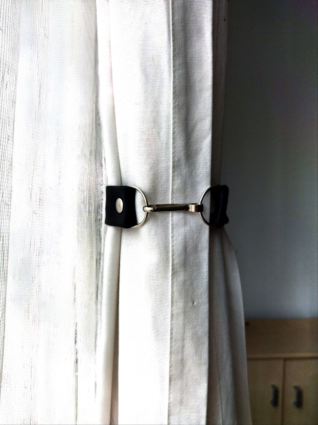 Minimalist Curtain Tie-back, Vegan Leather Tie Back, Housewarming Gift Idea, Upcycled Home Decor ...