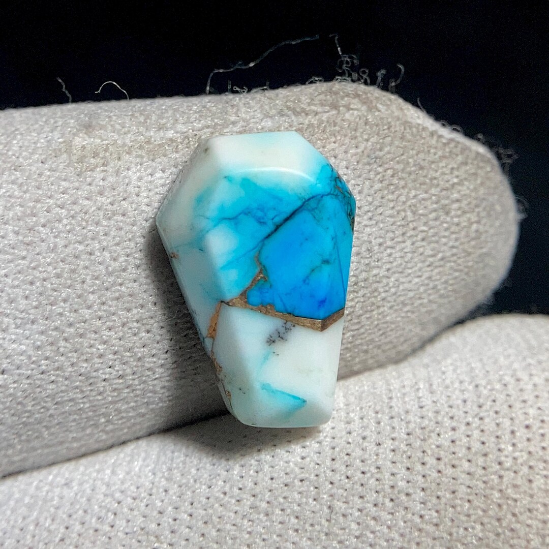 Gorgeous Ice Blue Mohave Dahlia Turquoise Cabochon, Amazing Sky Blue ...