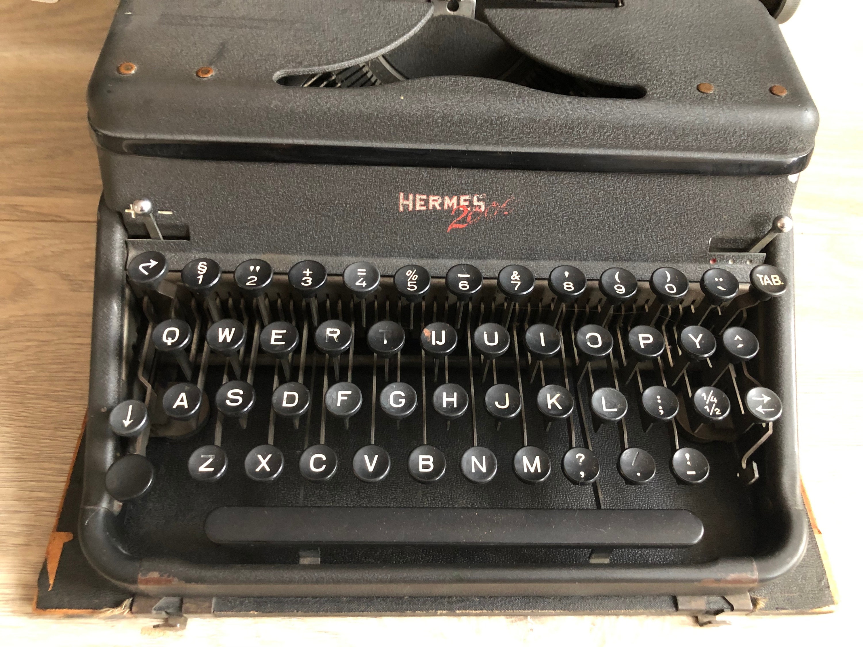 Vintage Hermes 2000 Typewriter From the 40s - Etsy