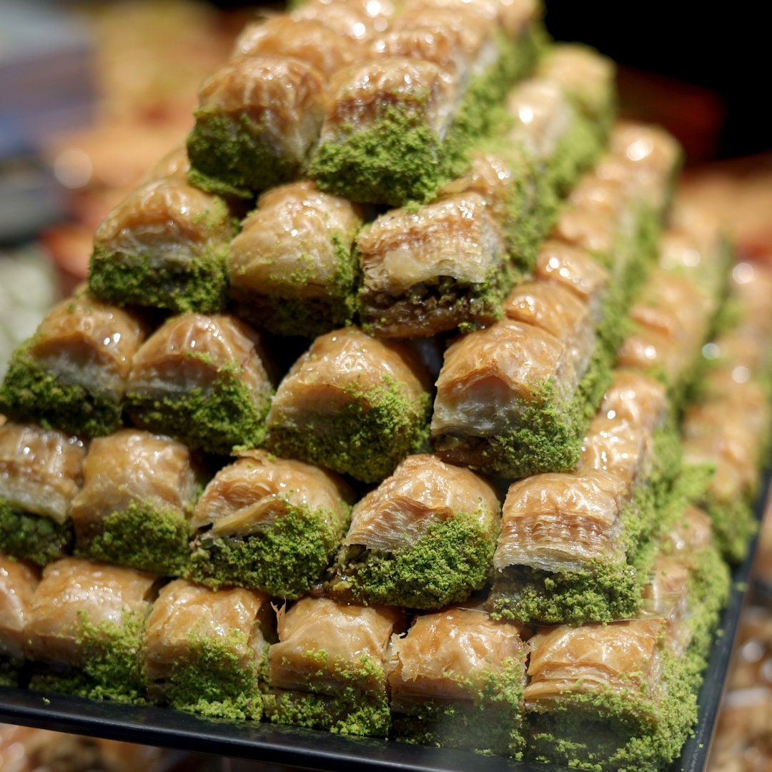Baklava, Turkish Dry Baklava With Pistachio, Turkish Pistachio Baklava ...