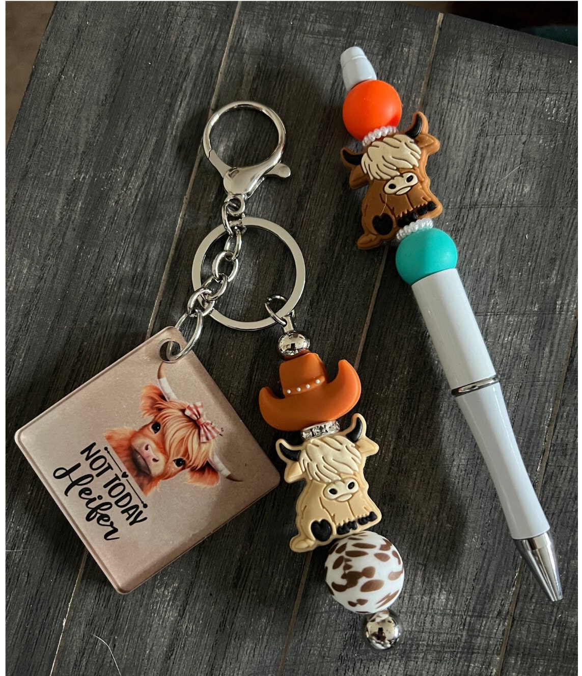 Beaded Highland Cow Keychain - Etsy