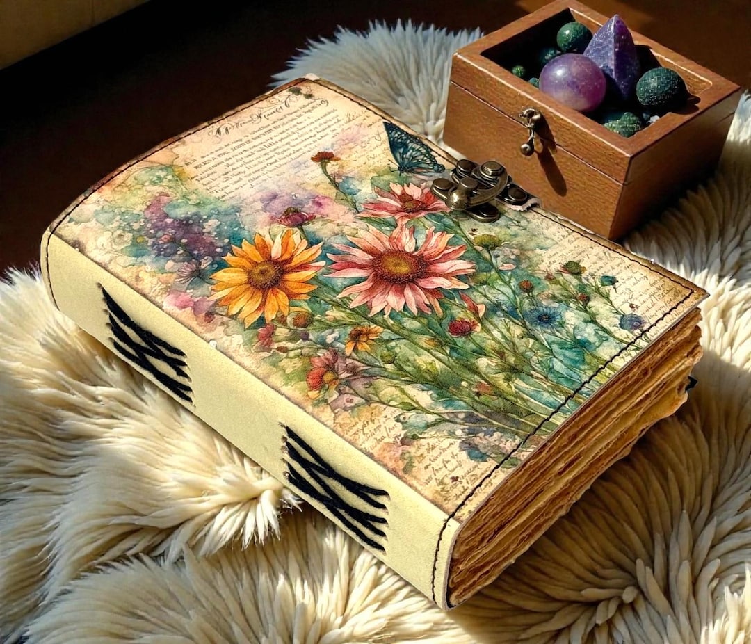 Handmade Leather Grimoire Book of Shadows – 400 Page Refillable ...