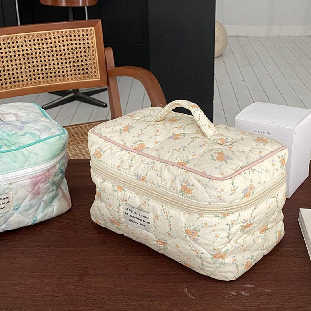 Classic Apricot Blossom Oil Painting Floral Dumbo Large Makeup Bag ...