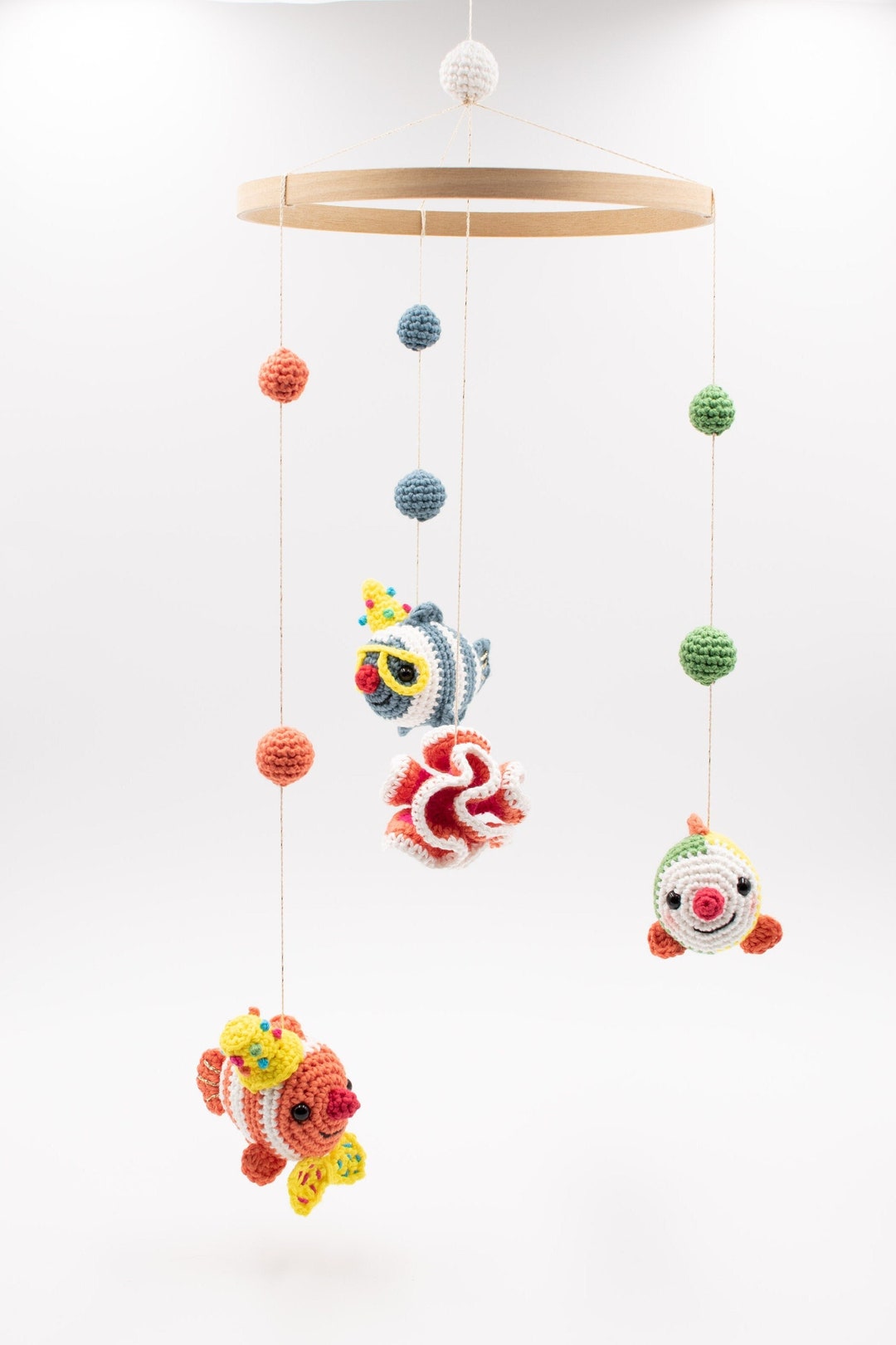 Amigurumi Clownfish Baby Mobile Pattern, Crochet Clownfish Baby Mobile ...