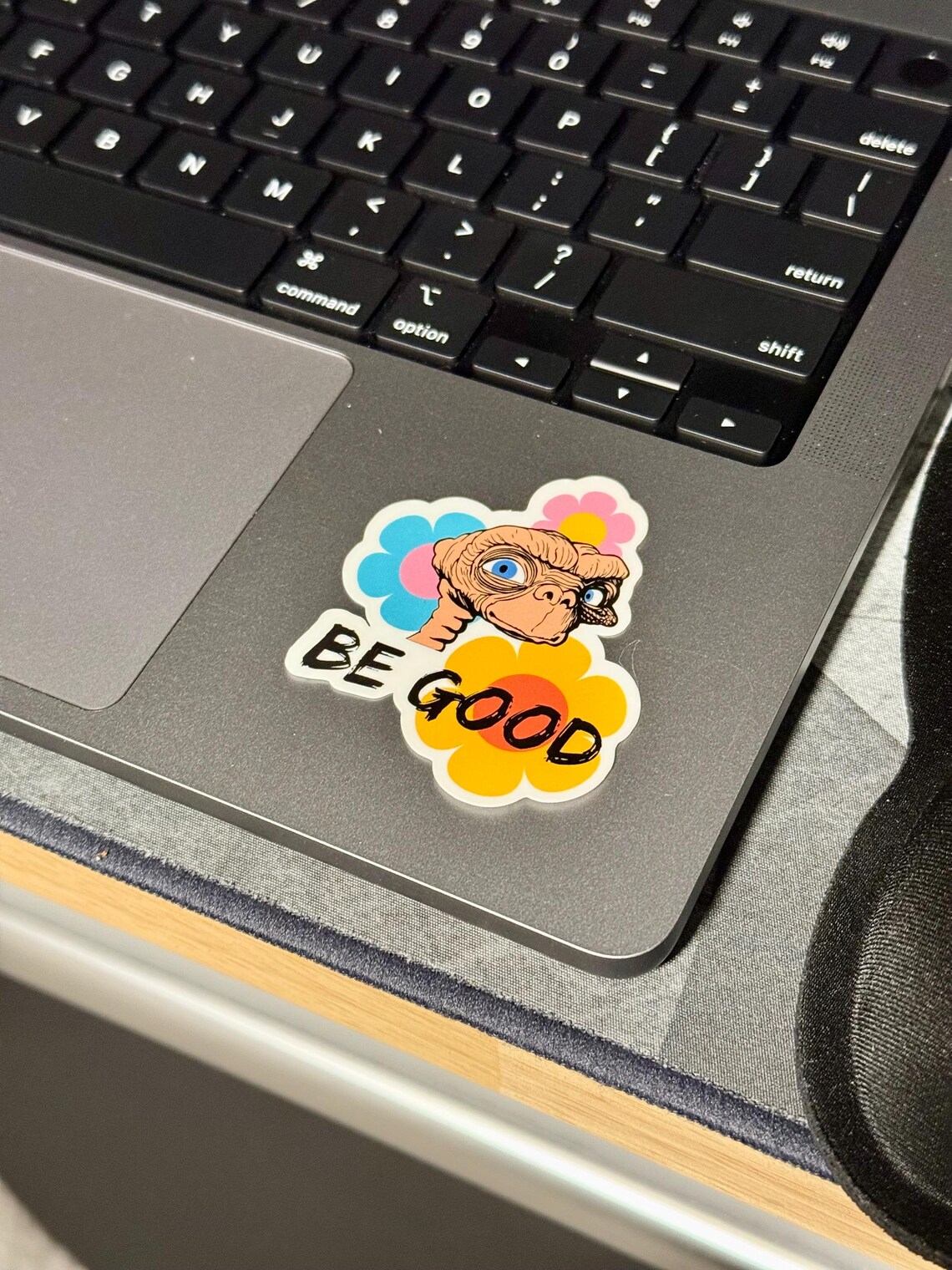 E.T. Be Good Sticker | Extra-terrestrial Flowers | 1982 Movie ET ...