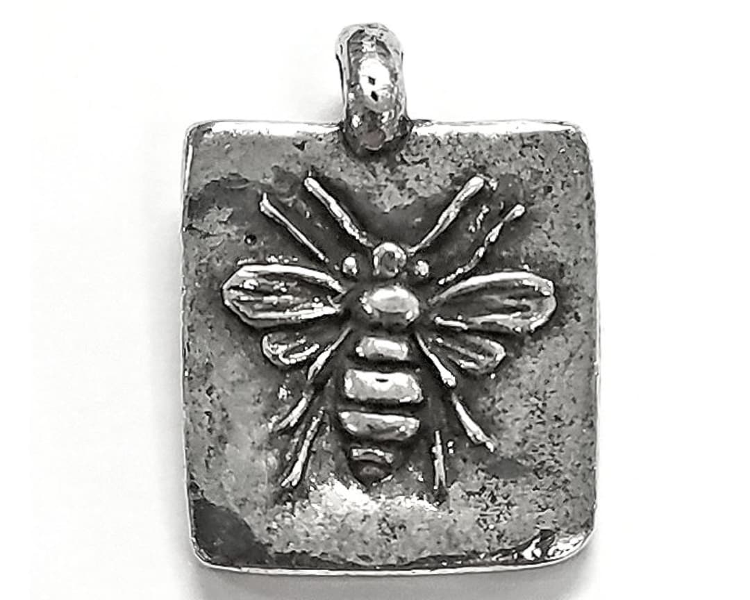 Sweet Honey Bee Pewter Metal Pendant Charm 11/16 Inch 18 Mm by Green ...