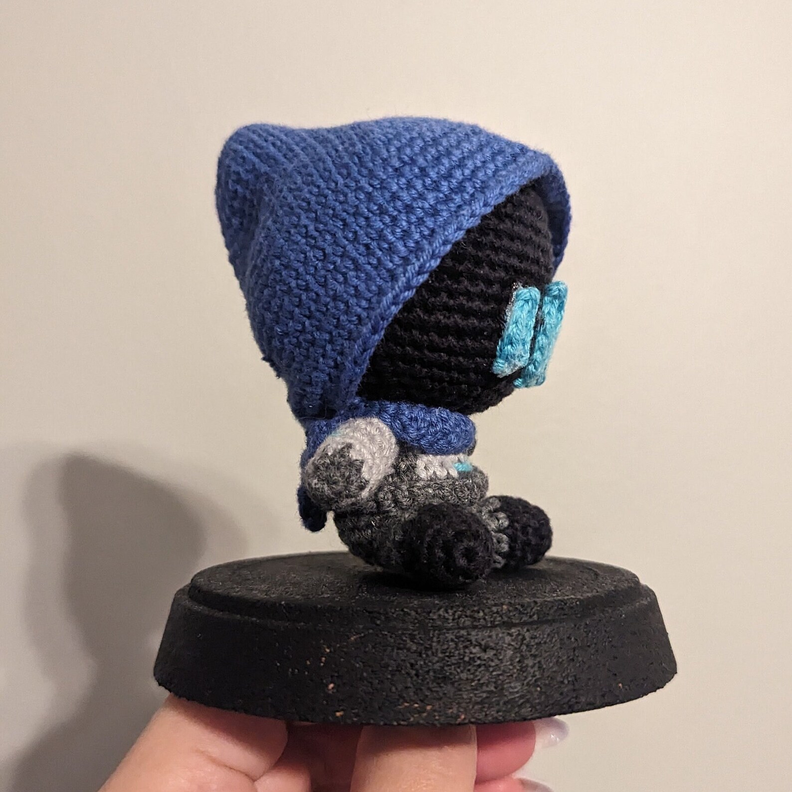 Valorant Omen - Crochet Buddy - Etsy