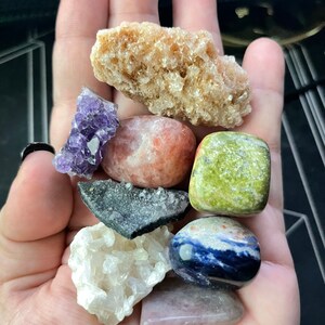 Mystery Crystal Box Tumbled Stones, Rocks, & Minerals Gift Box ...