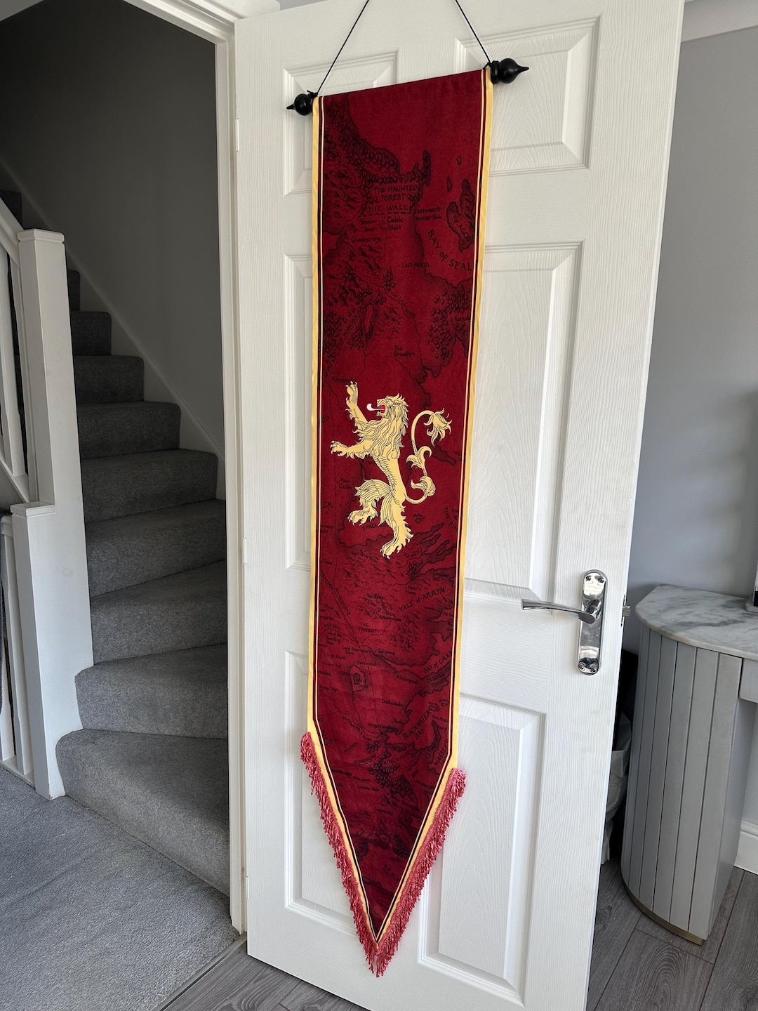 House of the Dragon Game of Thrones House Lannister Wall Sigil / Banner ...