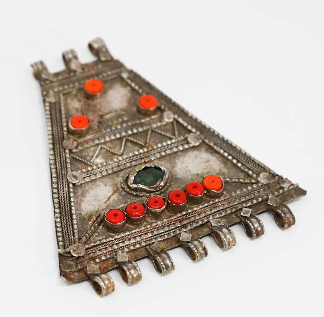 Middle Eastern Yemeni Bedouin Necklace Pendant With Coral and Green ...