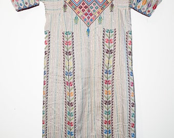 Vintage Traditional Middle Eastern Palestinian Bedouin Thawb / Thobe ...