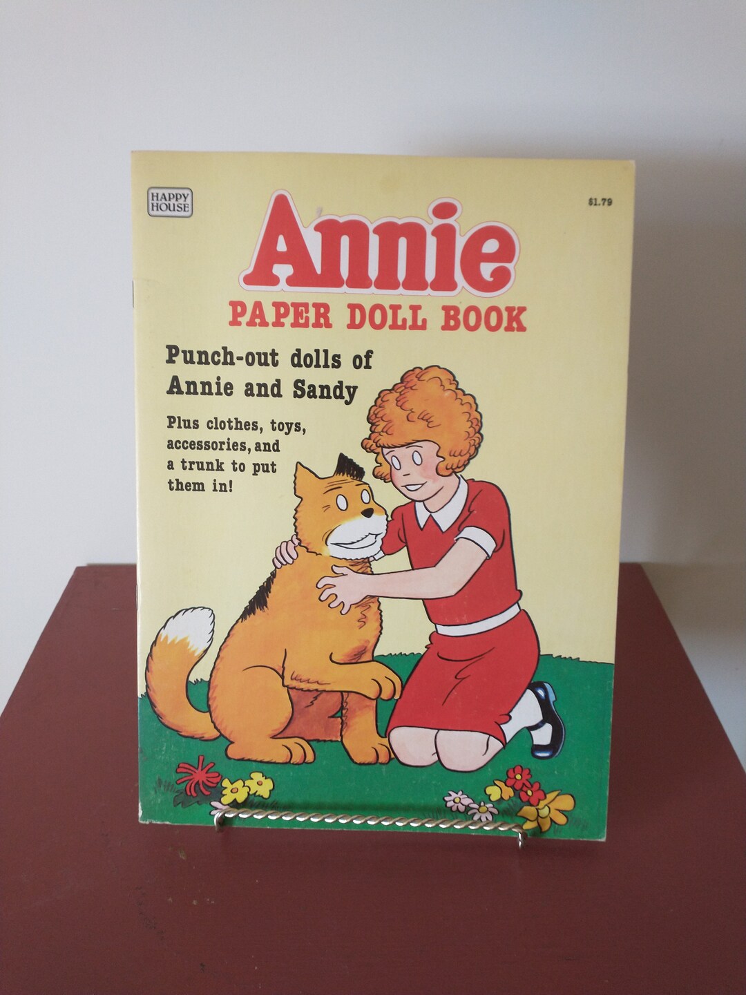 Annie Paper Doll Book (UNCUT) (1982 Paper Doll Book) - Etsy