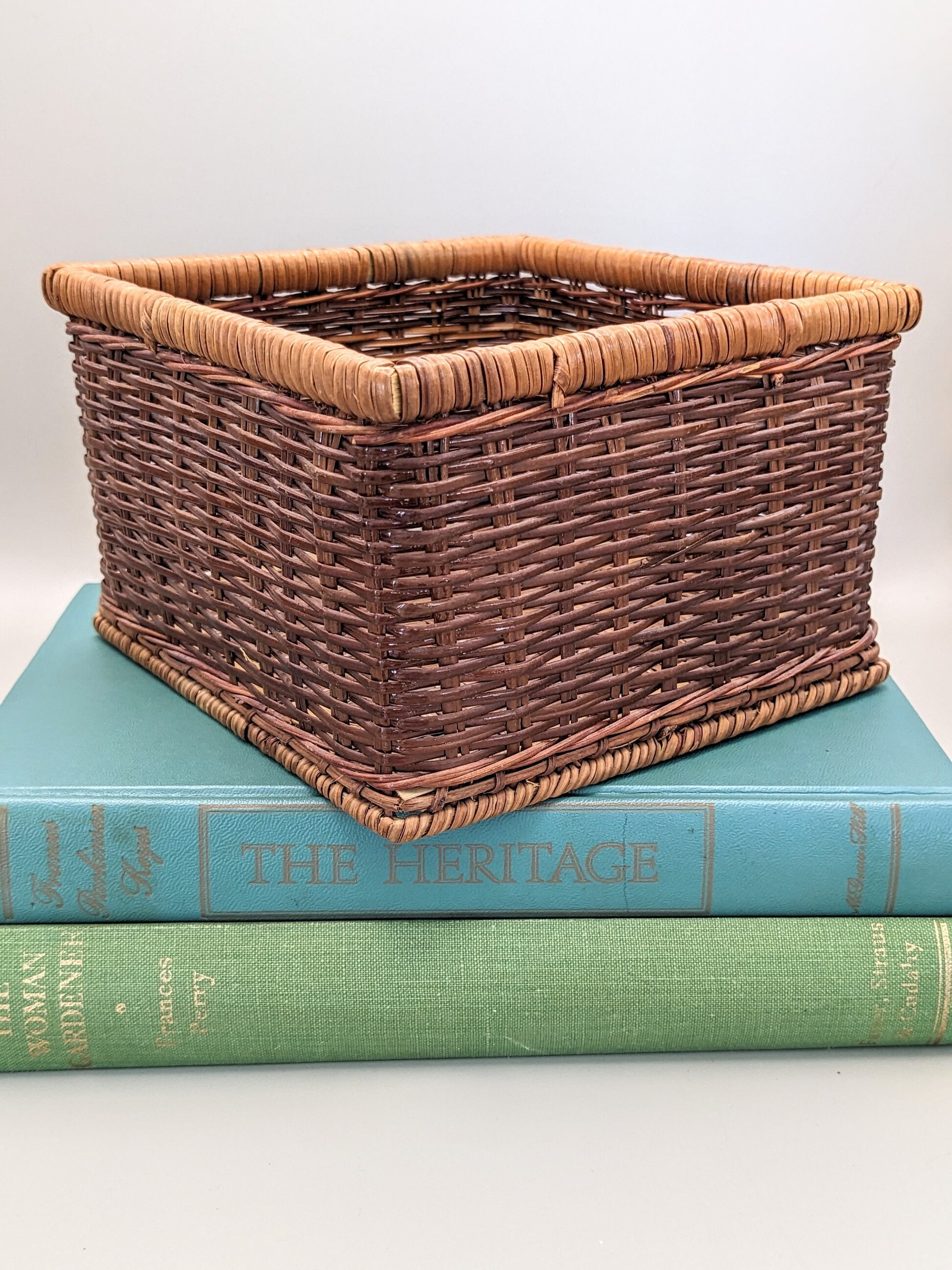 Pair of Vintage Square Wicker Nesting Baskets - Etsy