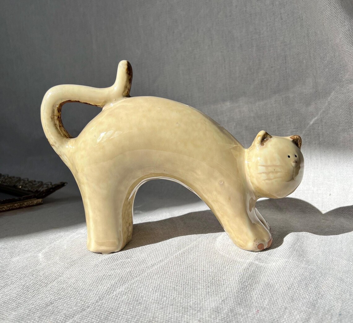 Cute Beige Ceramic Cat Figurine With Arched Back | MCM Home Decor - Etsy