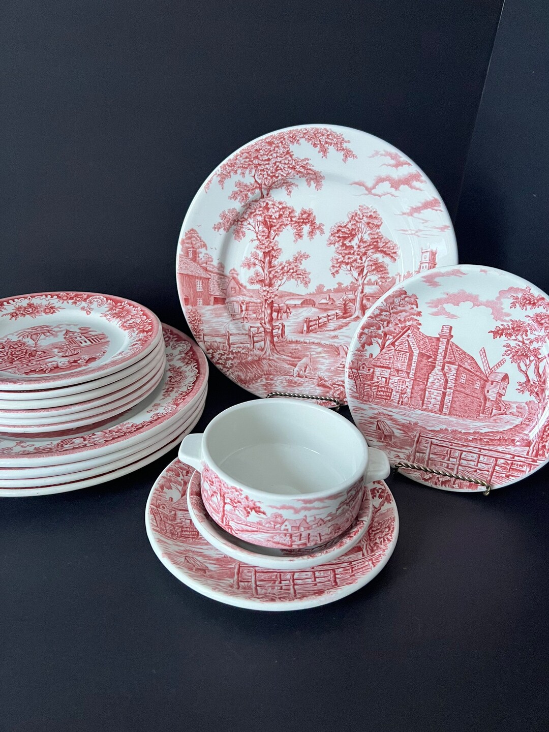 Vintage John Maddock & Sons Red and White Royal Ultra Vitrified China ...