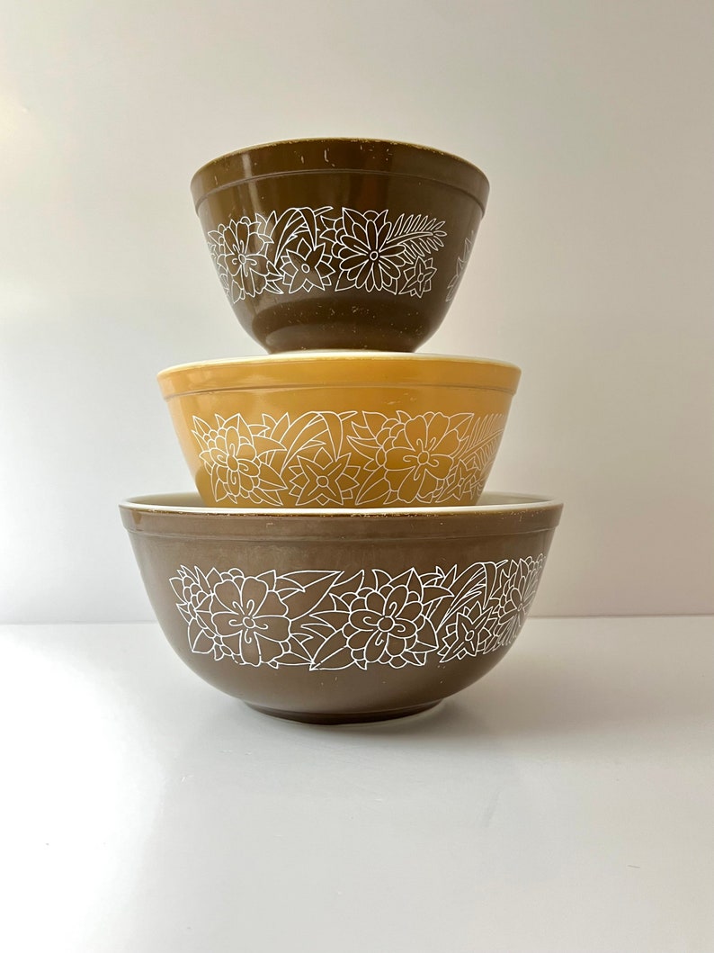 Vintage Pyrex Woodland Full Set of 3 Mixing Bowls Vintage - Etsy