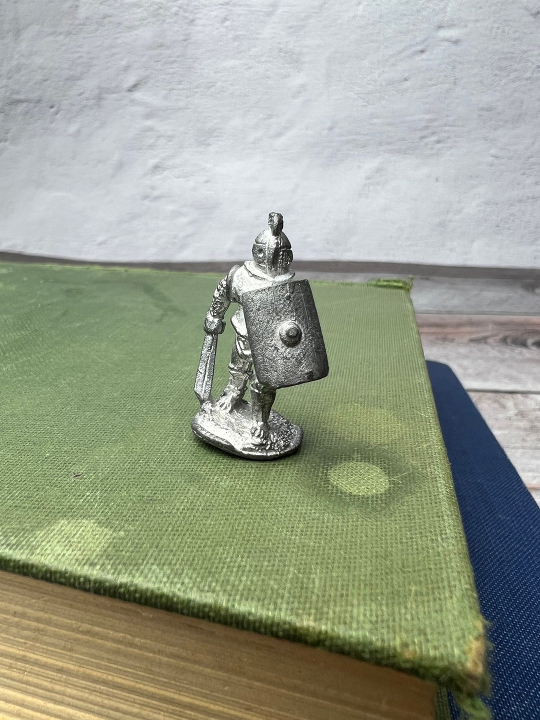 Unpainted 1976 Grenadier Model Miniature Knight - Etsy