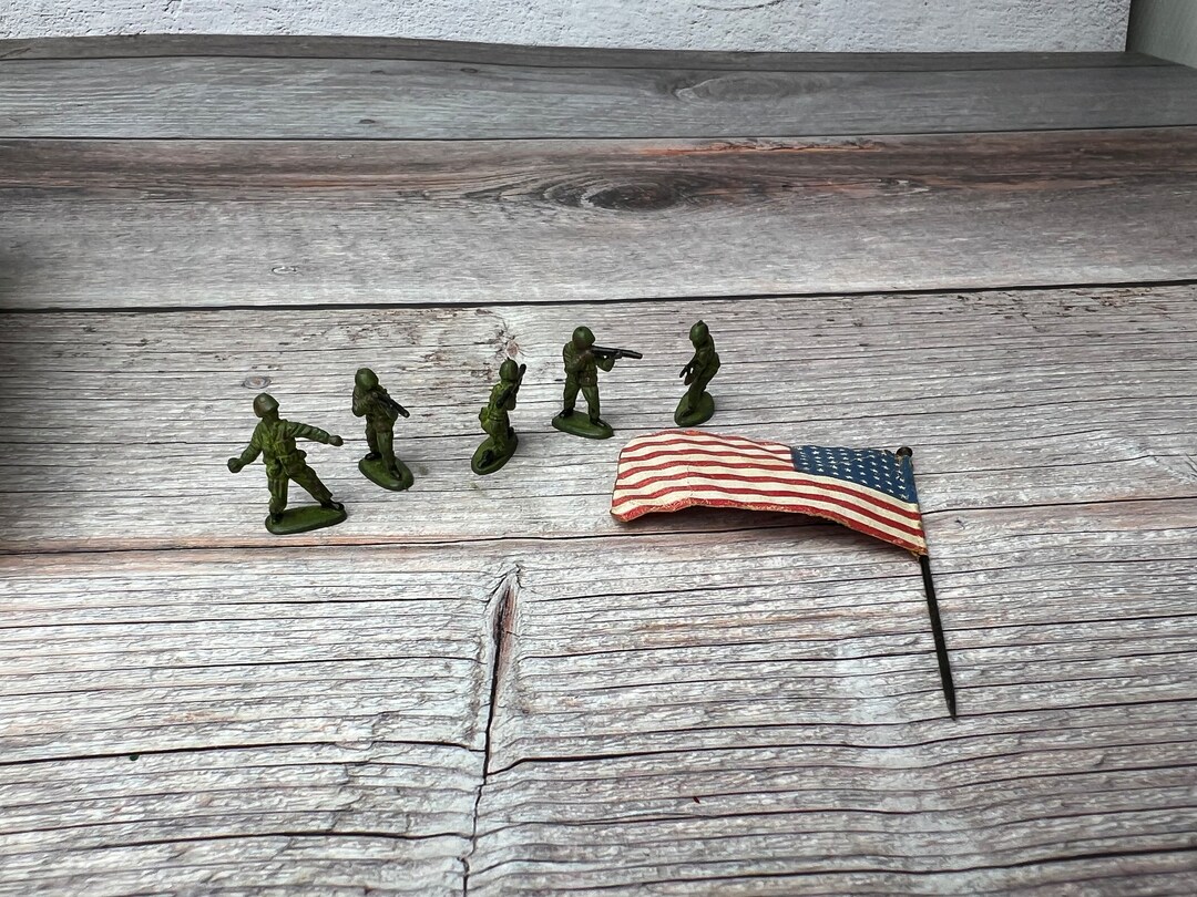 Vintage Mini Army Men and Flag - Etsy