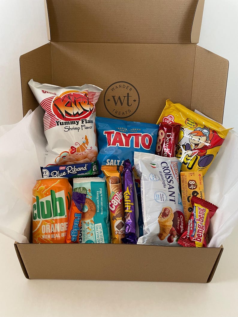 World Treats Curated Gift Box From Asia and Europe for Foodie and ...