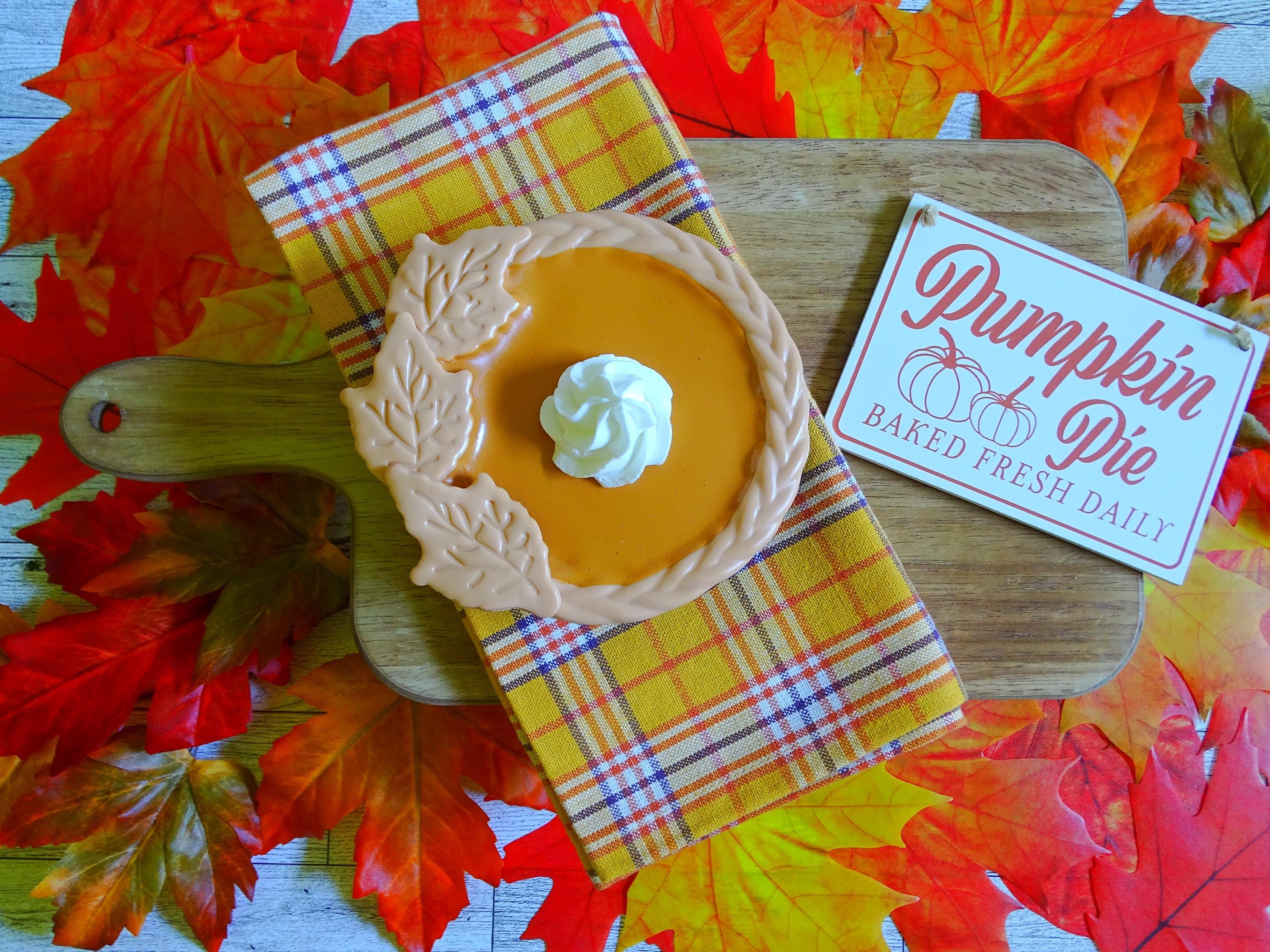 Fake Mini Pumpkin Pie | Fake Pumpkin Pie | Fall Center Piece | Fall ...