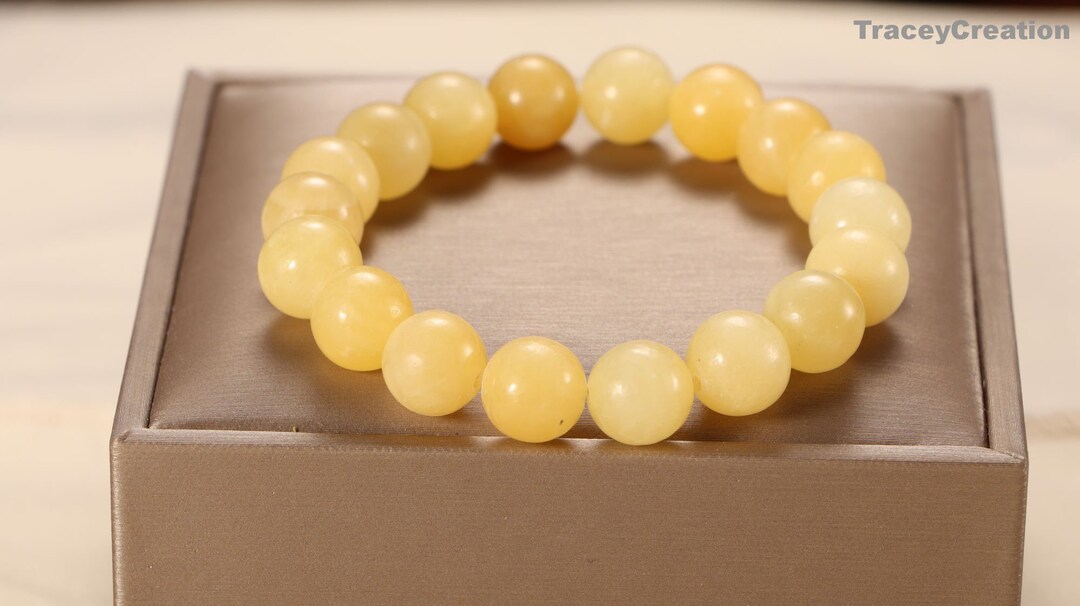 10mm Yellow Jade Bracelet: Minimalist Vintage Stretch Bracelet - Etsy