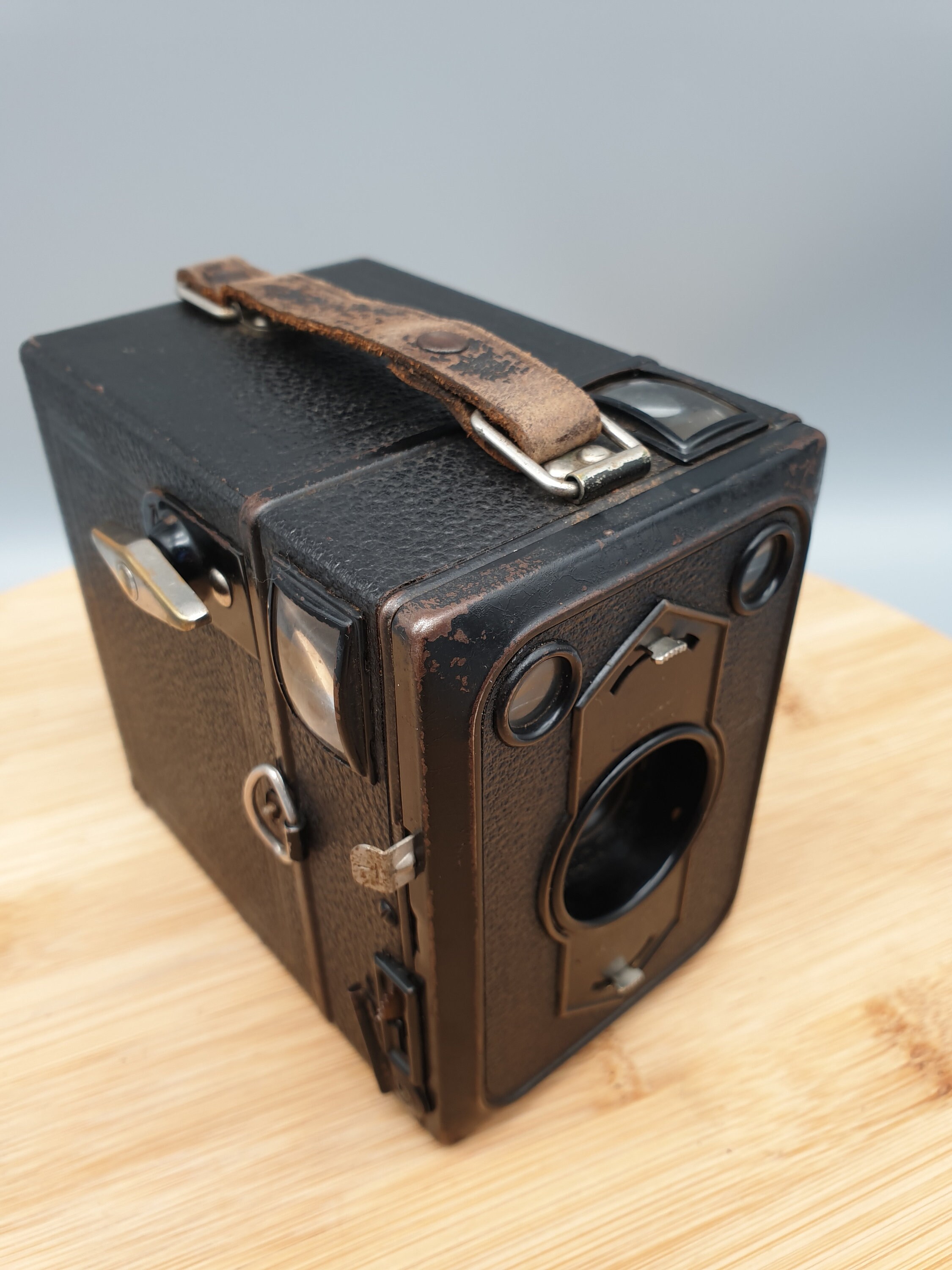 Zeiss Ikon Box Tengor 54/2. Beautiful Collectible Camera. WORLDWIDE ...